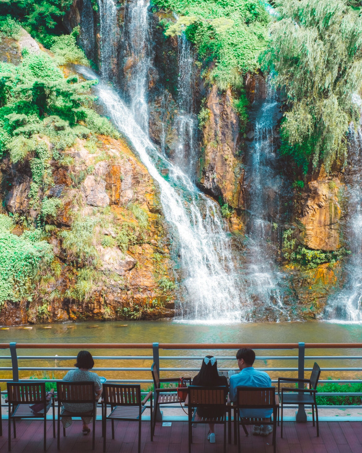 Cafe Pokpo: A Refreshing Getaway in Seoul's Concrete Jungle