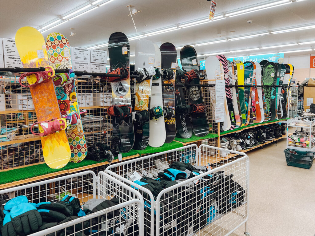 Where to Buy Cheap/Second-hand Ski and Snowboard Gear in Sapporo